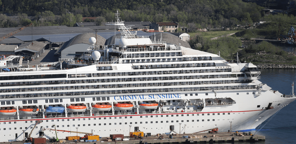 [VIDEO] Vintage TV Clip of the Carnival Destiny | CruiseInd