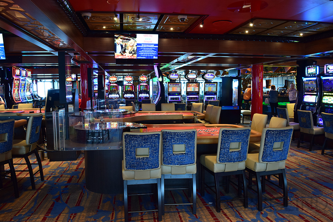 Tour the Carnival Victory | CruiseInd