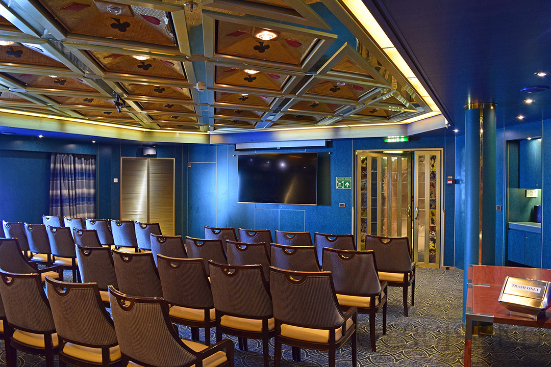 Tour Holland America’s Oosterdam | CruiseInd