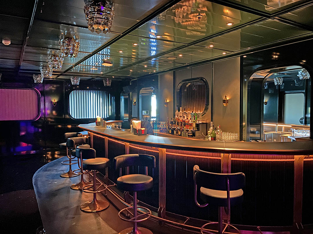 Tour Virgin Voyages brand new Scarlet Lady | CruiseInd